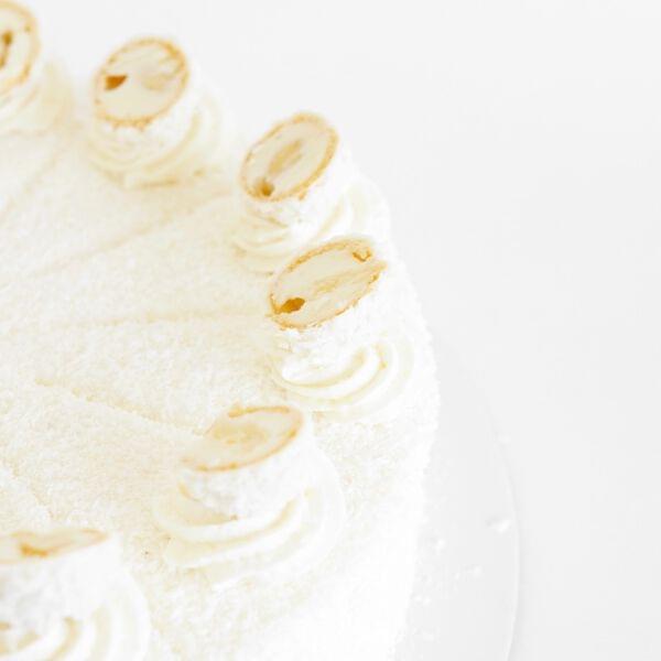 Cakes | CHO Lab Bakery