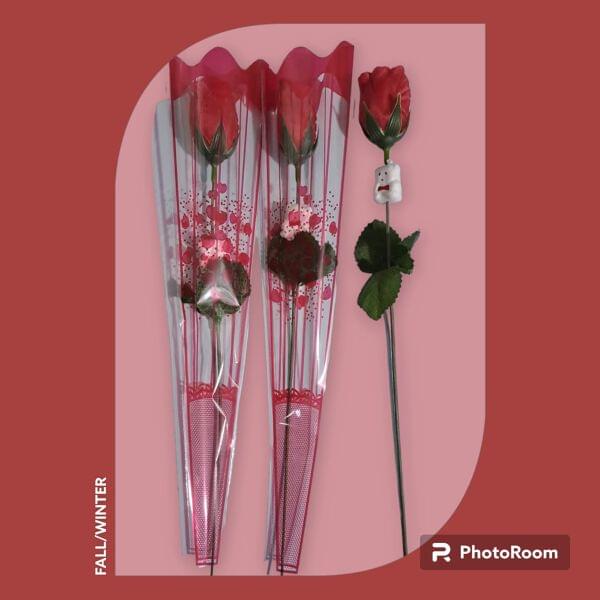 81357 Paquete X 20 Rosas con oso artificial | MADISON LUX TOYS